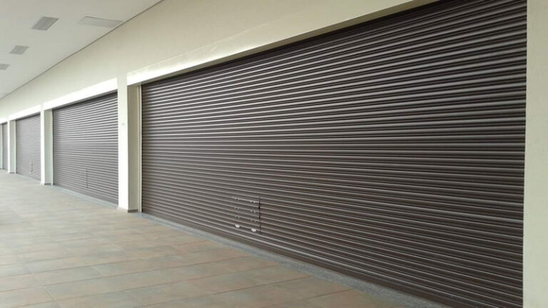 Porta de loja automática: conheça 5 acessórios de segurança – Guaruportas